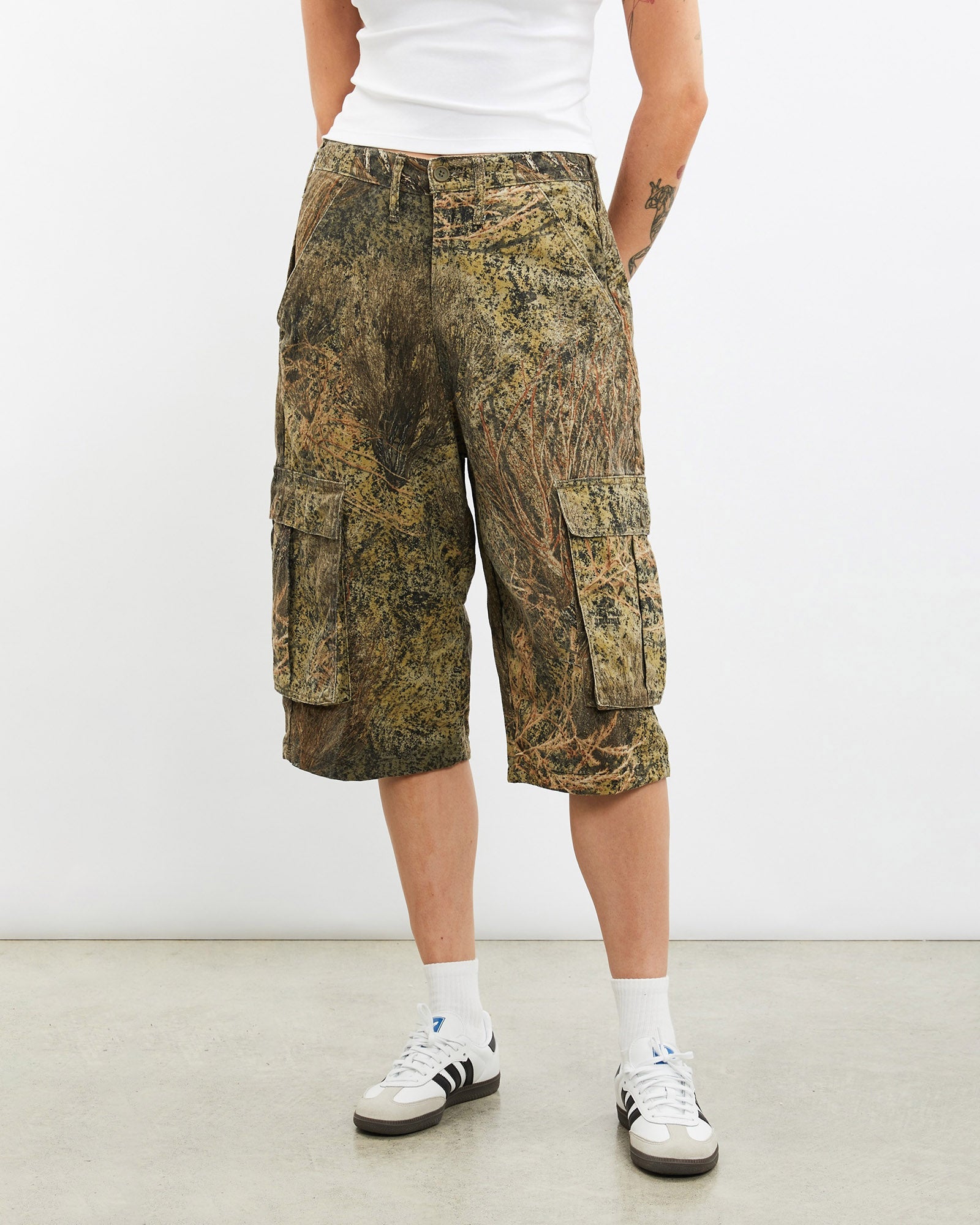 Vintage Realtree Camo Cargo Shorts 31" - The Real Deal